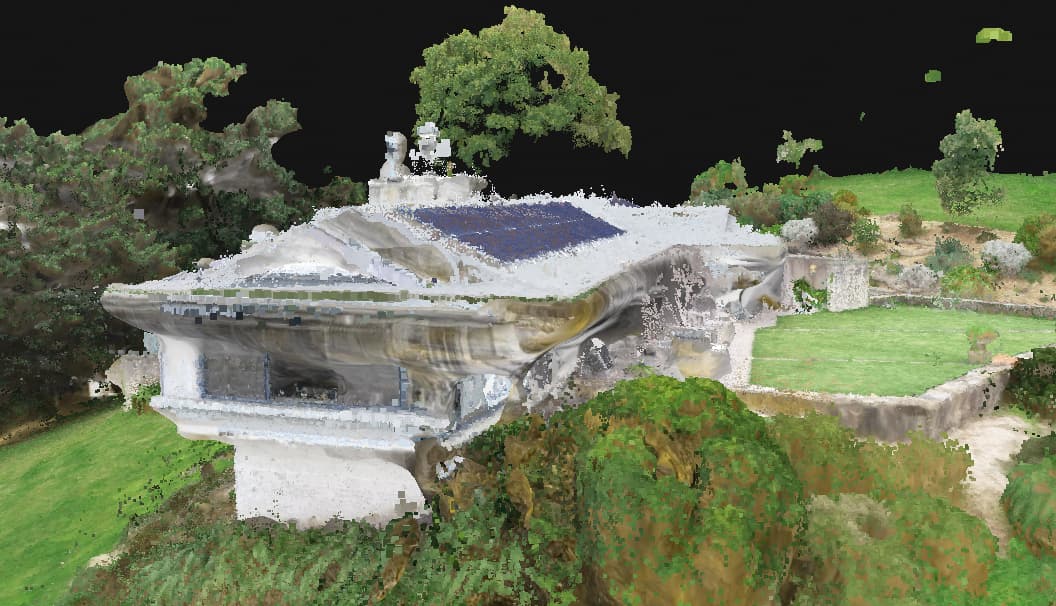 WebODM to DroneDeploy comparison - ortho is spot on, holes in 3d model ...