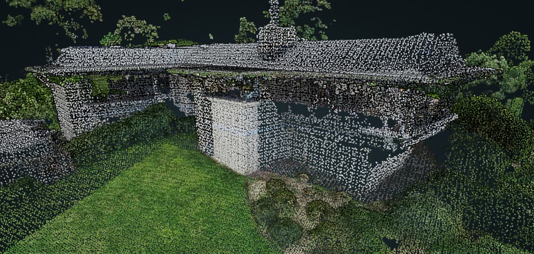 WebODM to DroneDeploy comparison - ortho is spot on, holes in 3d model ...